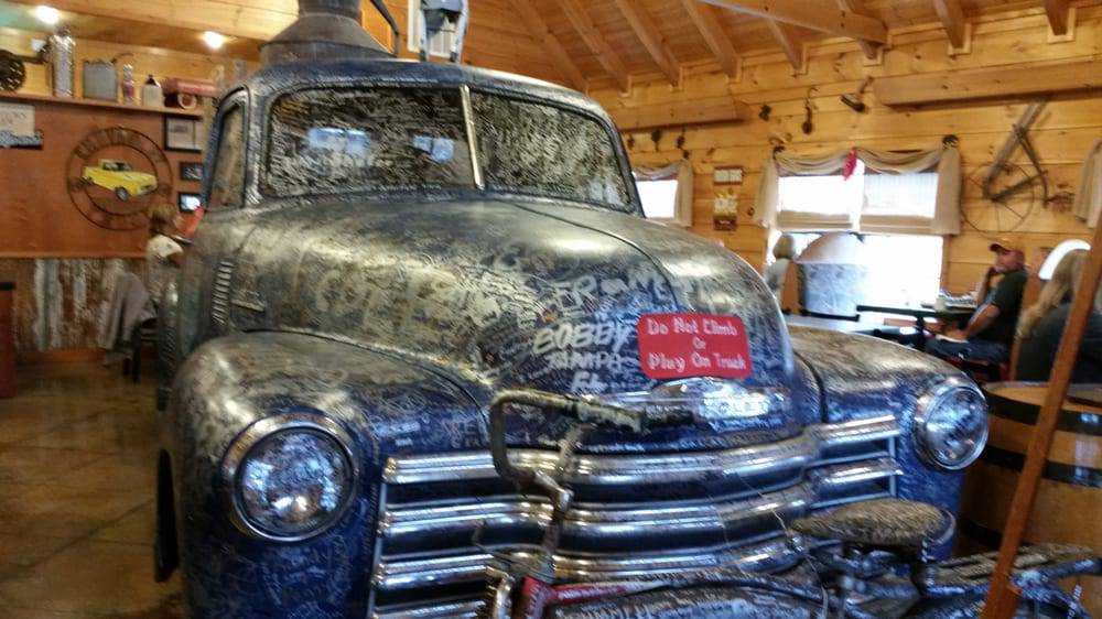 Hillbilly’s Restaurant